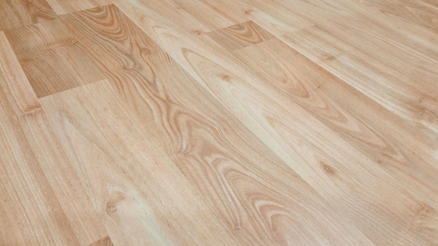 7 Alasan Kenapa SPC Flooring Jadi Pilihan Lantai Modern